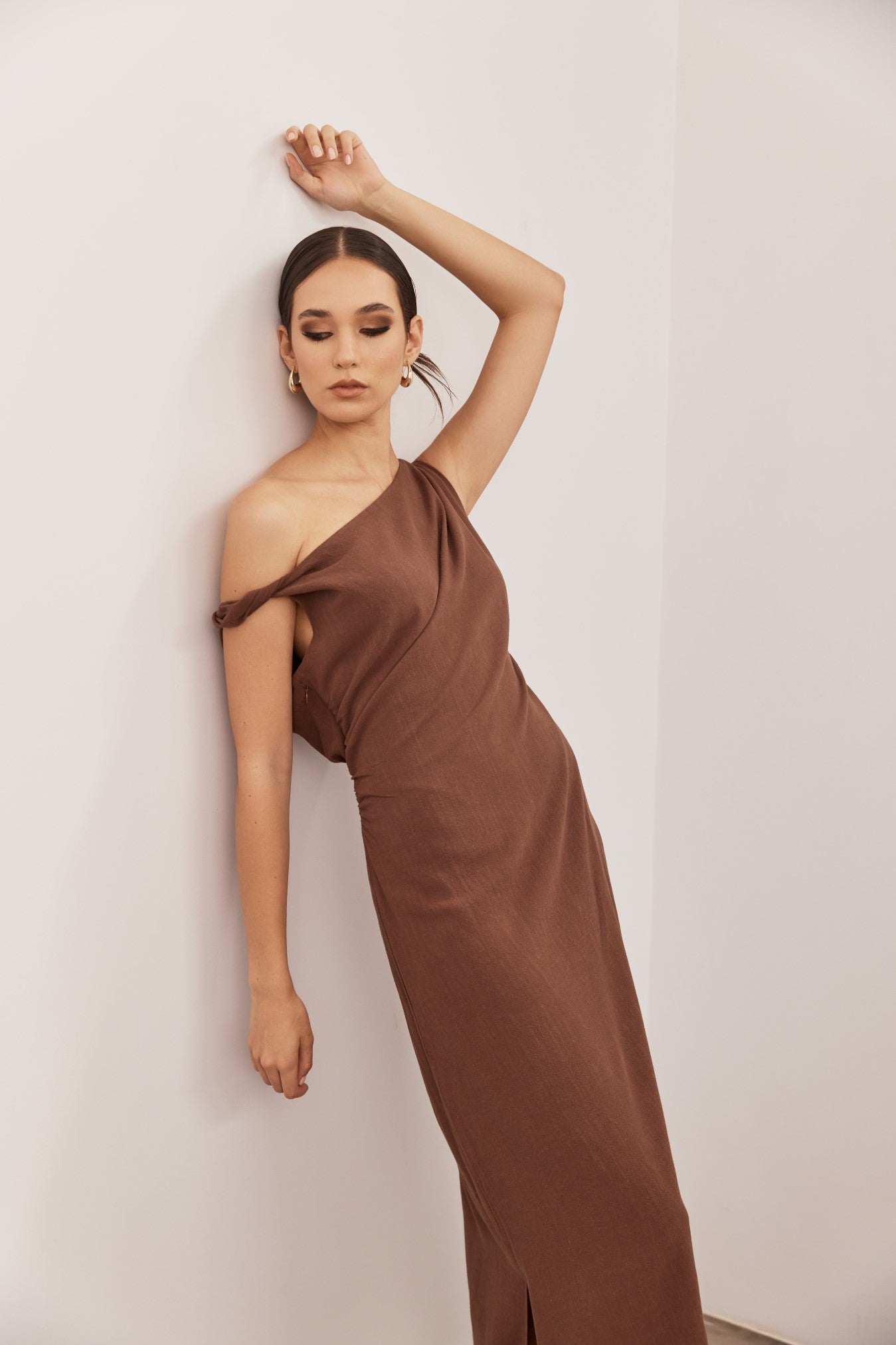 Rise - Brown Twist Shoulder Linen Maxi Dress – Modi The Label